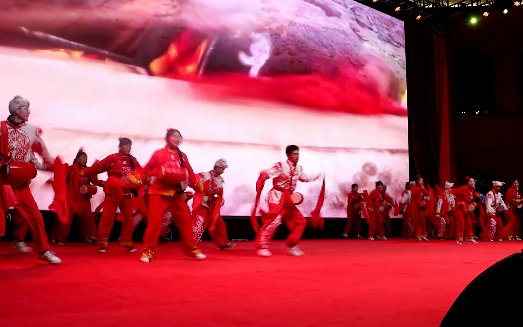 安塞腰鼓舞台表演音乐伴奏,一样吉祥一样欢庆,给正月天增添快乐和喜庆