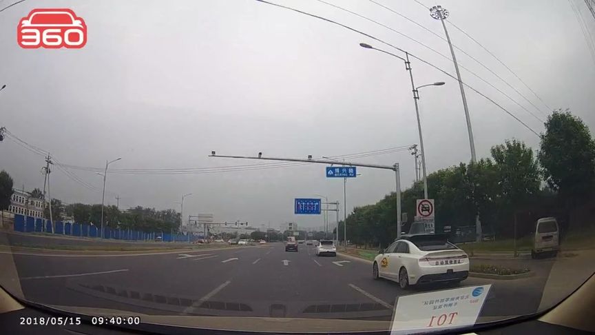 厉害了我的国,这就是真正的无人驾驶汽车!