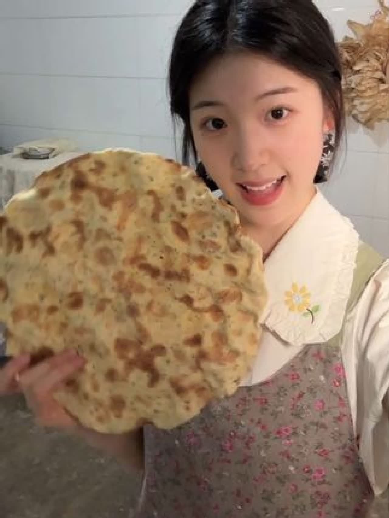 ...吗?#山西美食 #石头饼#为家乡美食打call #硅基动态血糖仪 #硅基动感