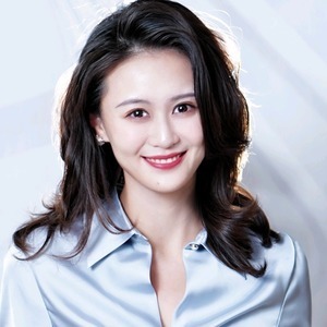 吕璐观世界