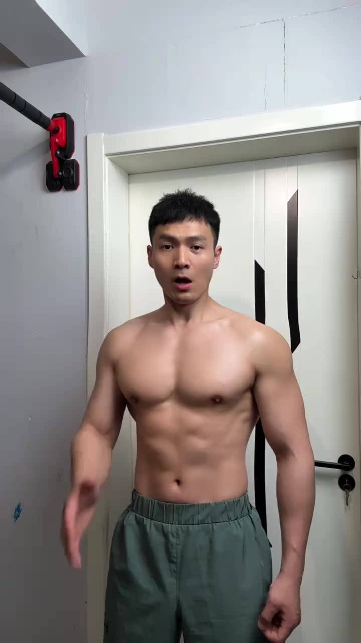 新手居家全身健身计划 新手刚开始不需要练别的,把这