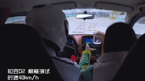 最便宜的国产电动电动车大PK,行走的弹簧谁更强?