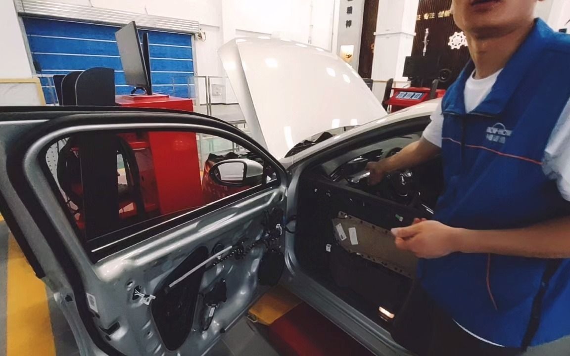大众迈腾汽车玻璃升降系统的组成和控制逻辑(实车)