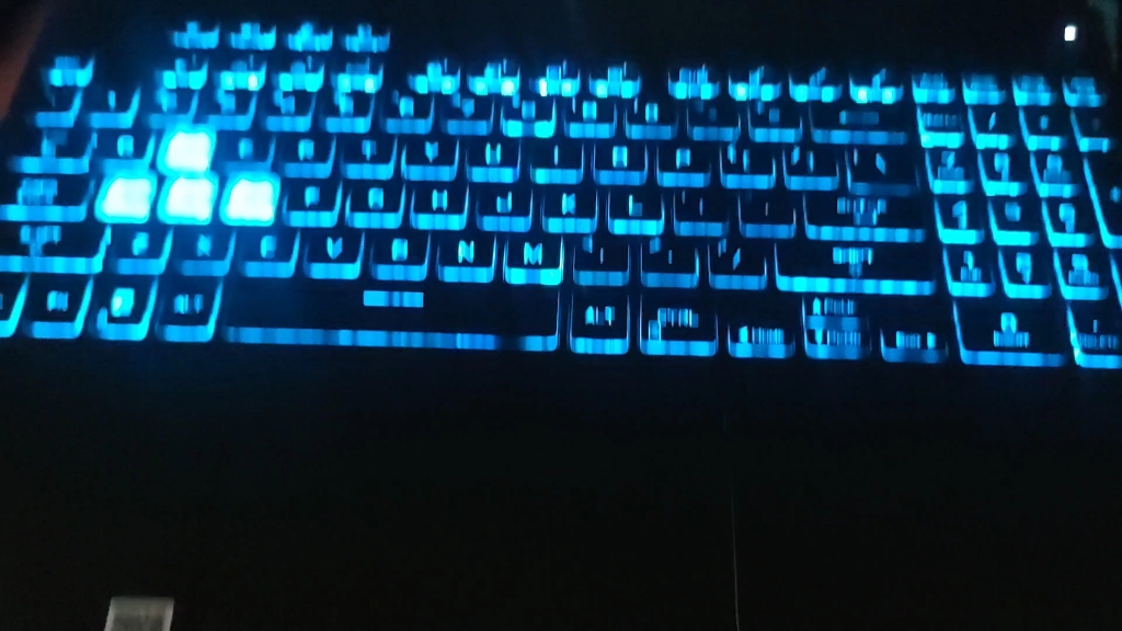 天选三Ausa自动更新BIOS给自己玩死了。