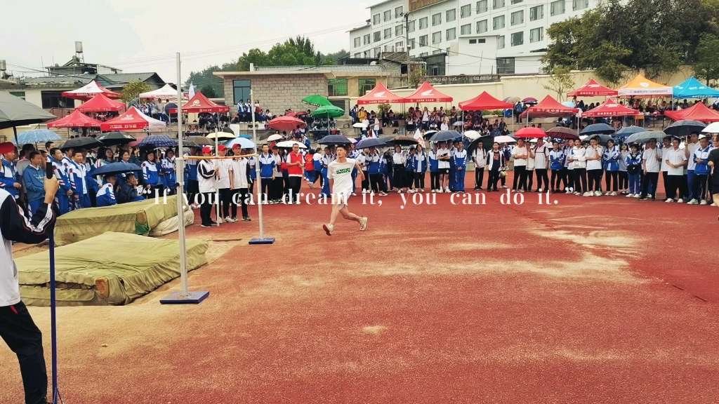 我们的跳高第一名