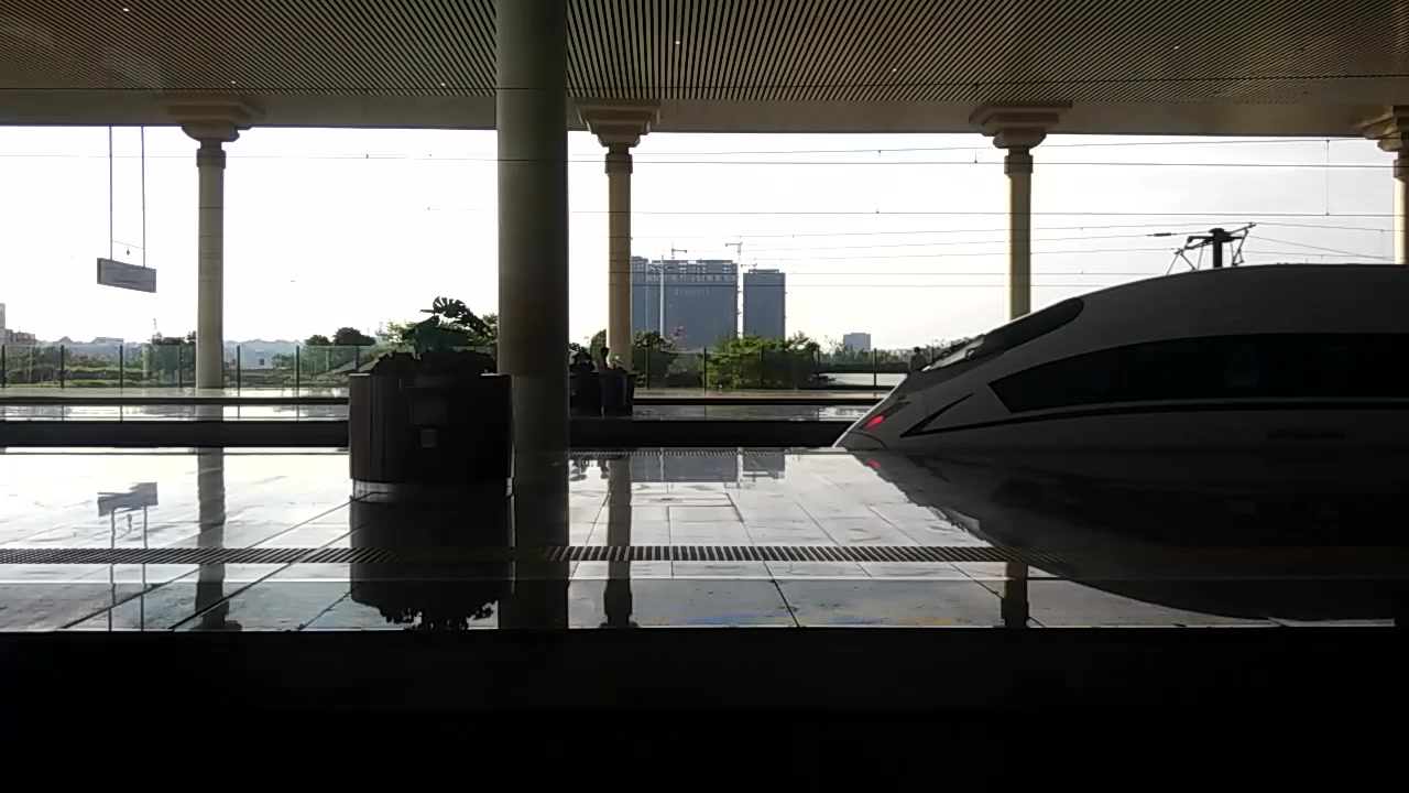 高铁G152南京南站出发