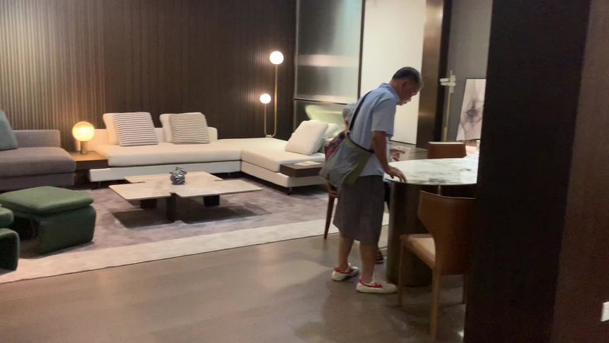 客户又来看家具啦!#家具工厂 #家具#全屋定制