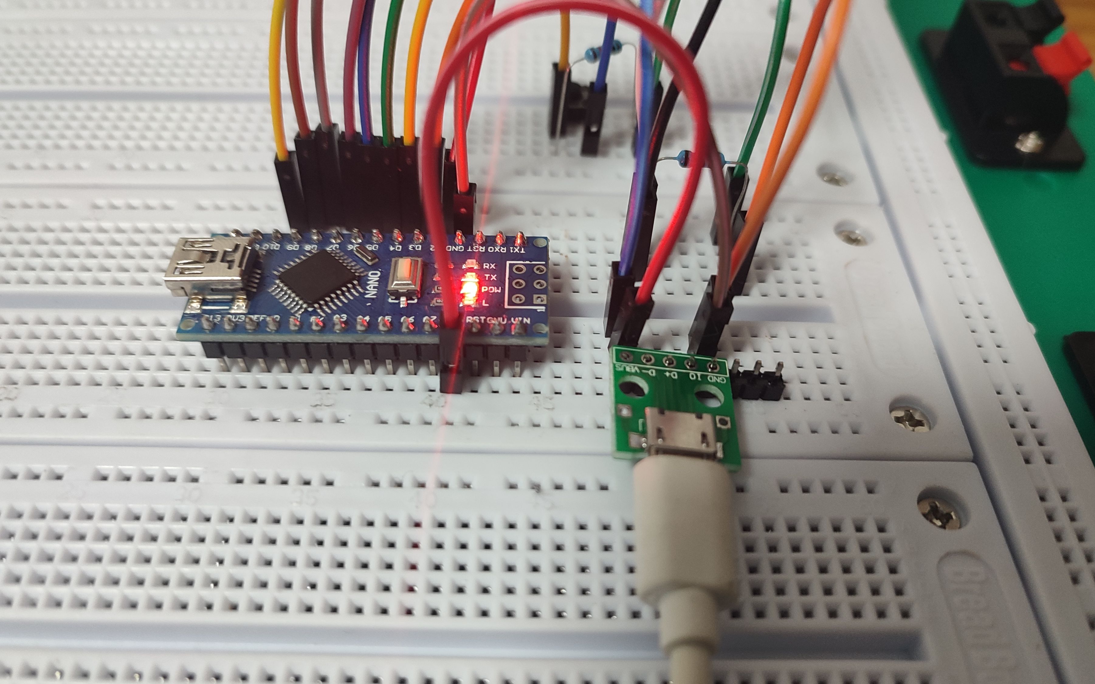 STI作业_Arduino_按键计数_数码管循环显示数字