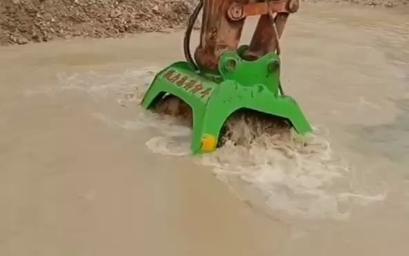 滚筒筛分斗是什么结构,挖掘机筛分斗