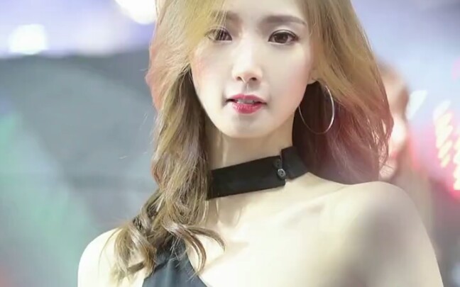 美女网红车模雯雯车展摄影