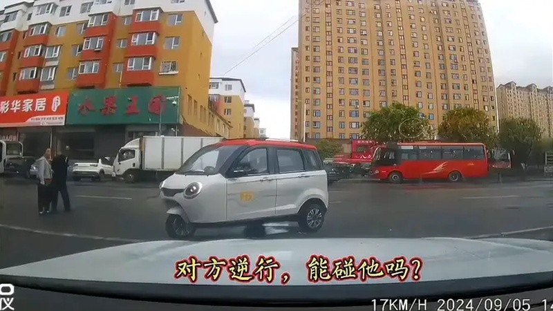开车就烦这些逆行的,碰到了也是他违章!