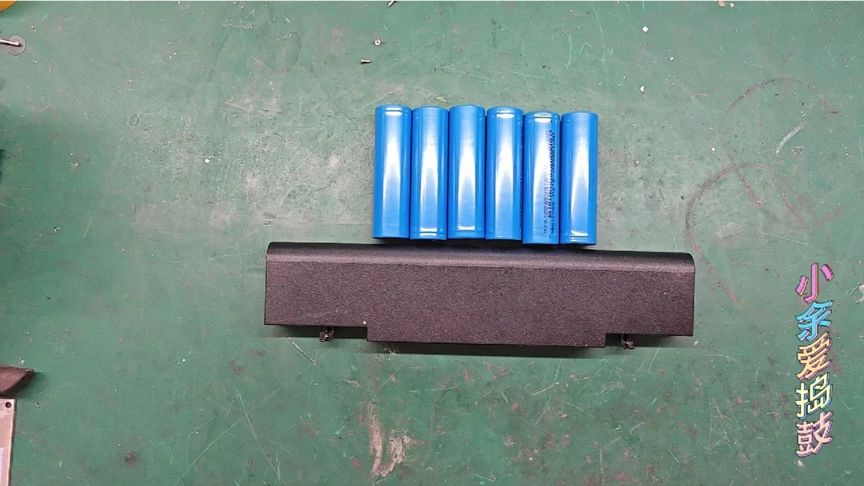 为啥笔记本电池坏了很少有人去维修?除非你会这项技术。