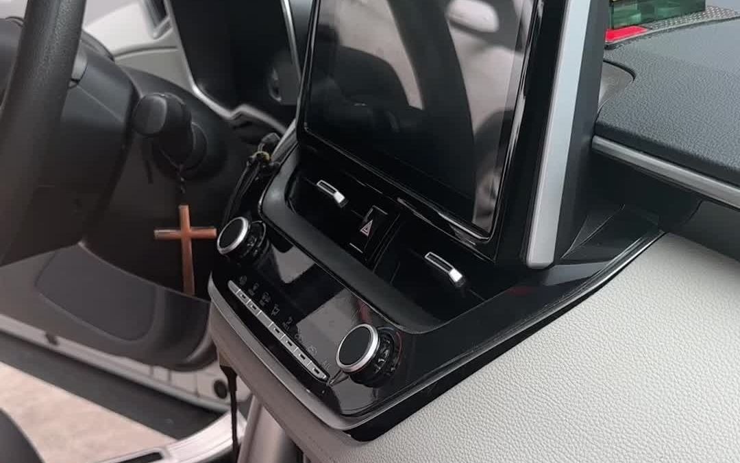 丰田卡罗拉雷凌锋兰达亚洲狮中控大屏导航安装