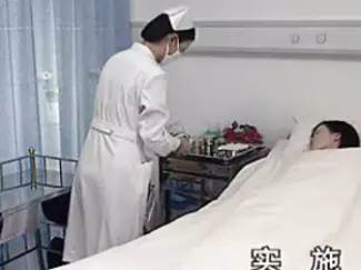 电动吸引器吸痰法
