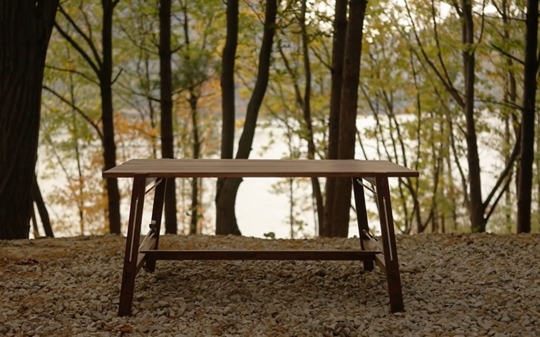 【匠人制作】和秋日落叶很配的木质长形桌,真的很适合秋游和春游!