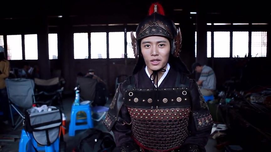 影视视频:《龙珠传奇》任嘉伦专访 曝高温拍戏独家避暑秘招