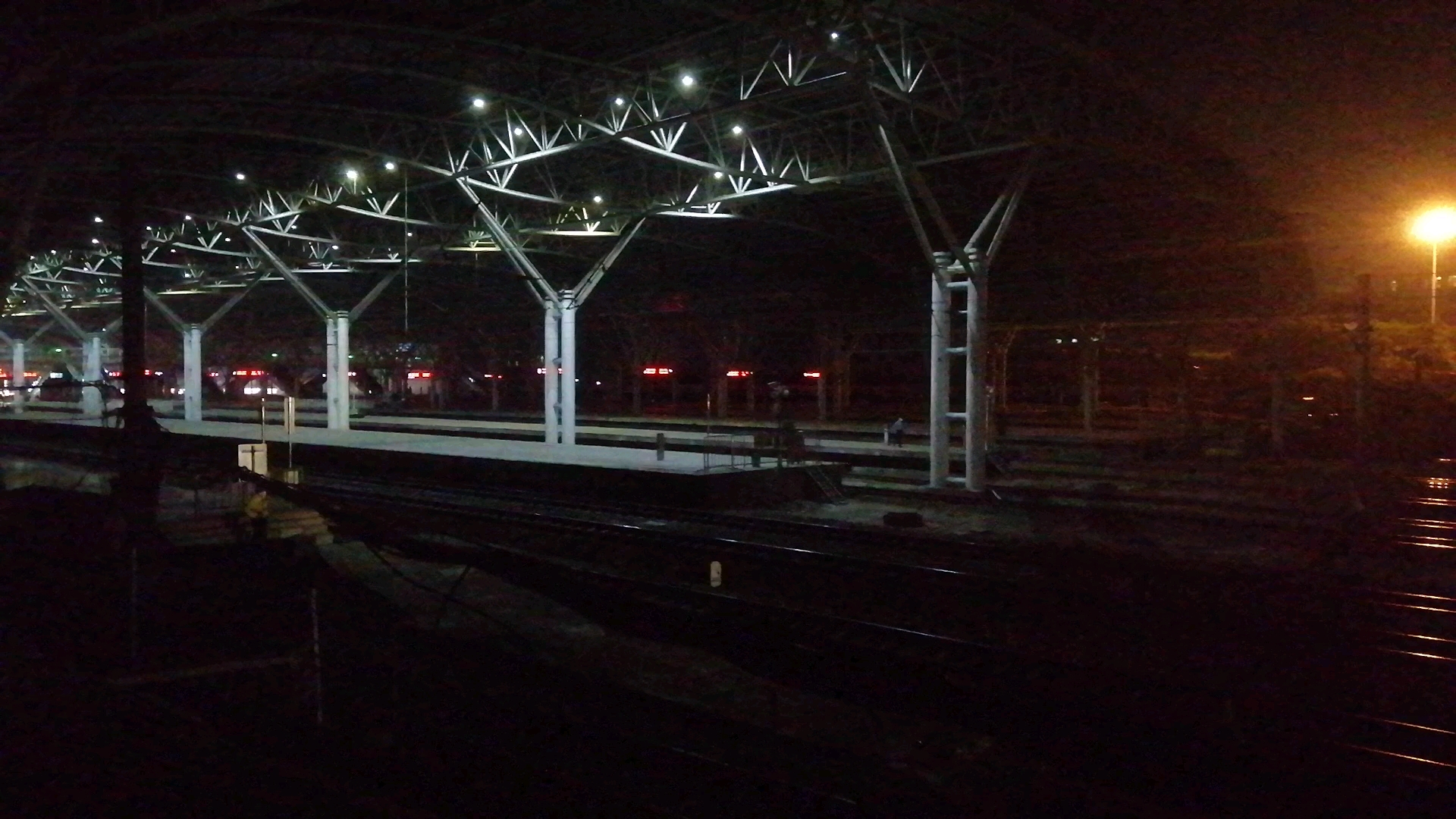 因疫情停运了几个月的Z86次列车恢复运营