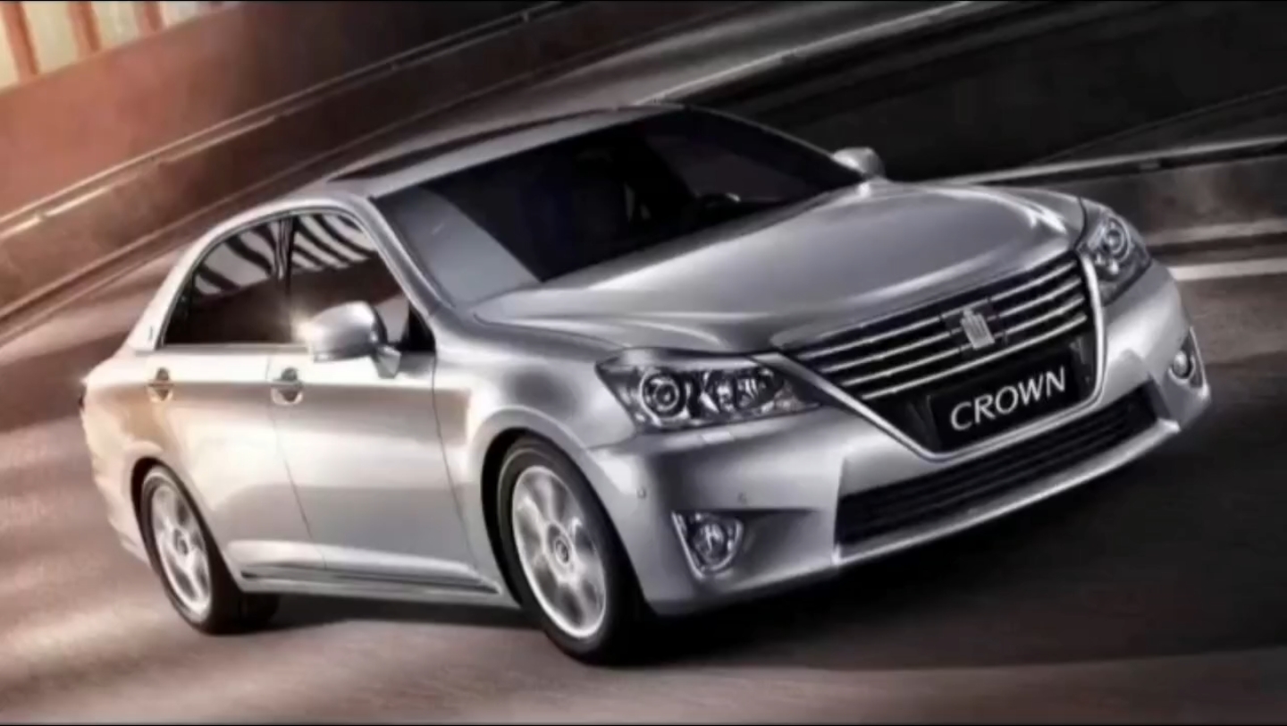 丰田皇冠:回首曾经已成历史,辉煌不再