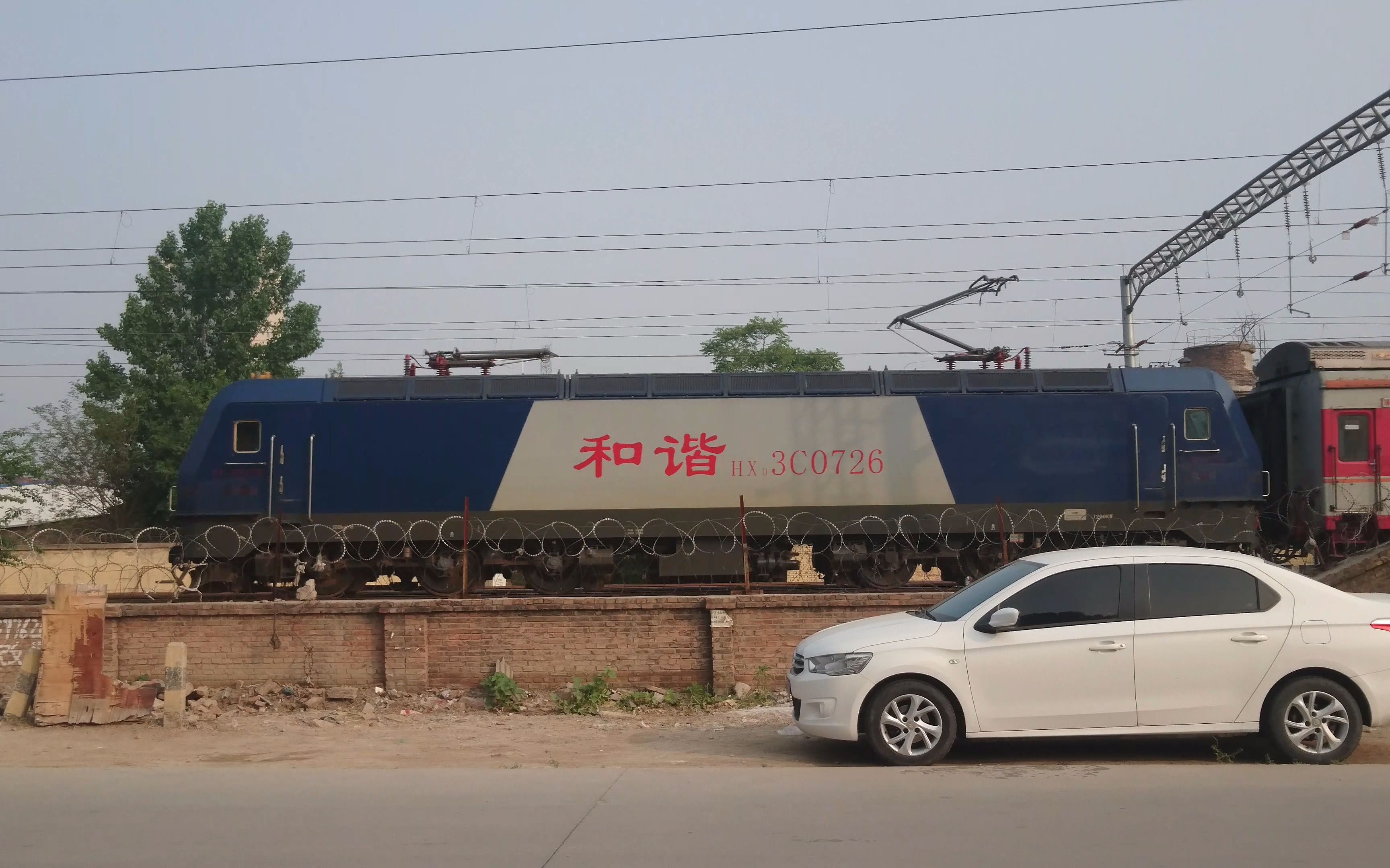 停车, 等待K7725是3C还是韶山8