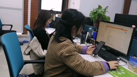 ...会计把合同整理的“乱七八糟”老会计怒为其制作一套合同管理系统!