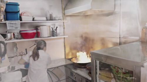 不可思议元素灭火器,用小棒子轻轻一喷就能灭火,原理是什么?