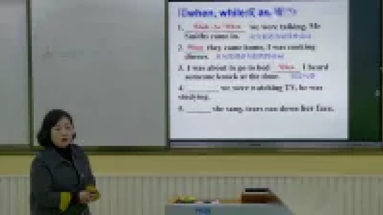 青岛国开中学2019级英语when while as用法区别