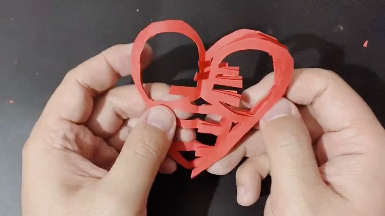 怎么剪窗花剪的又简单又好看,简单几步就可以剪出来