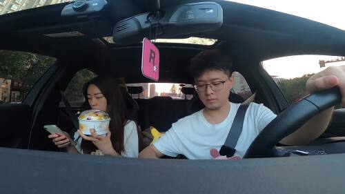 据说买车购置税减半了,6月1号开始,31号刚提车的宝子们,欲哭无泪