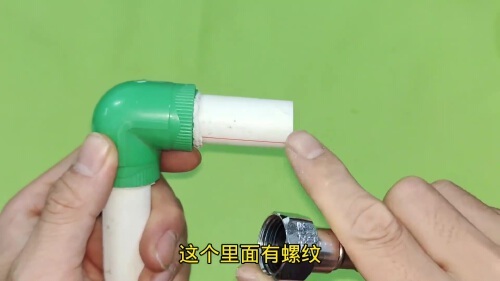 原来用一个口罩,就能把不锈钢软管接入弯头,不用花钱买任何接头