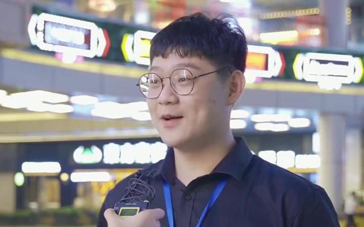 济南这里的商管员小哥哥颜值都超高 快艾特你闺蜜一起来看!结尾回答...