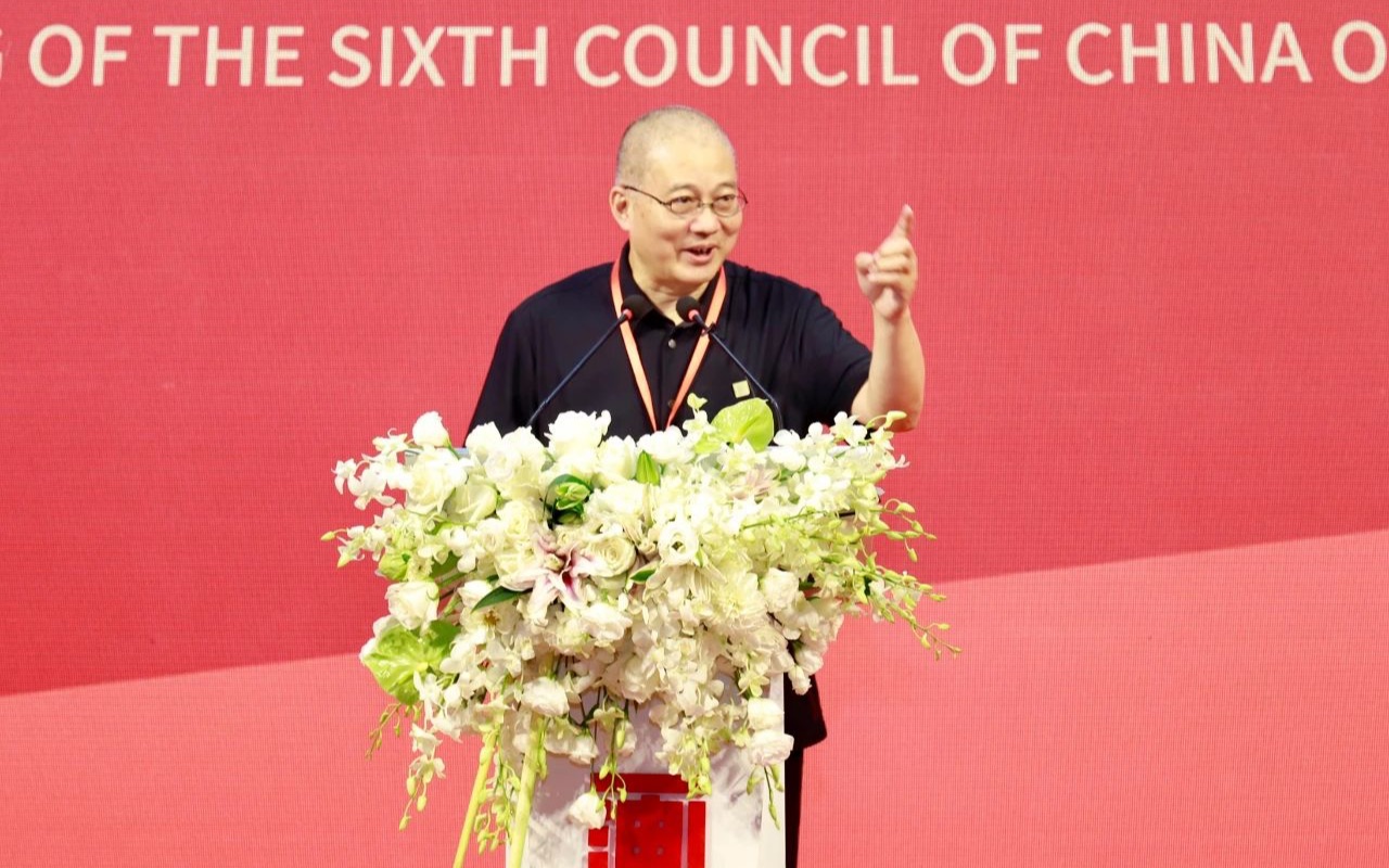 创造、学术、诗性的旗帜 —中国油画学会第六届代表大会开幕致辞