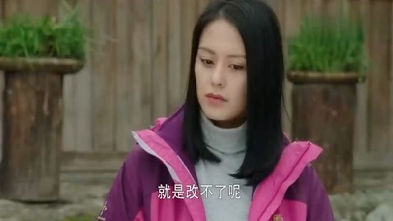 村里来了个女书记,村民都不服前来叫嚣,闹大了