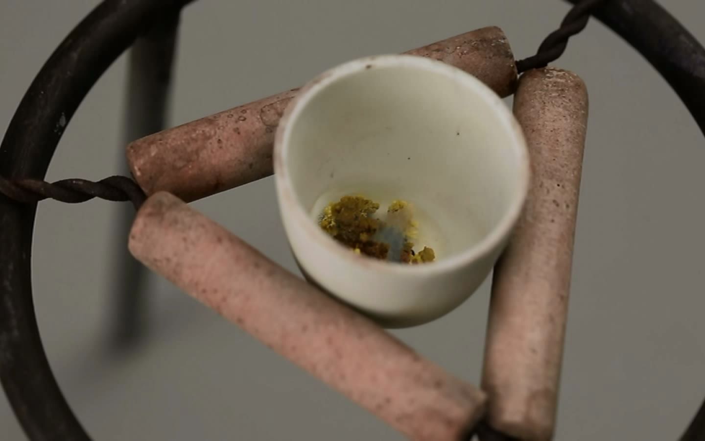 钠在加热条件下与氧气反应