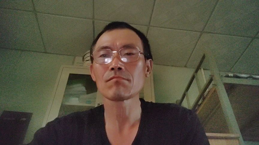 语音解说怎样把电影下载到相册上传