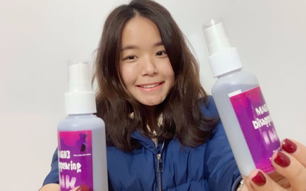 你玩过喷在白色衣服上会消失的墨水吗?