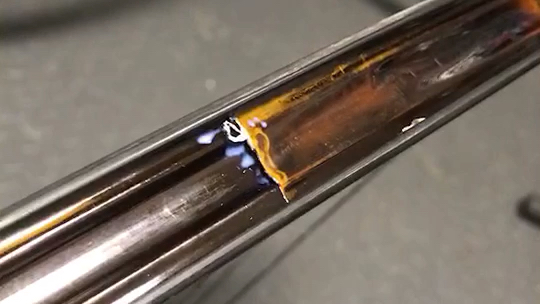 导致真空胎无故漏气漏液流白汁的问题竟然是它