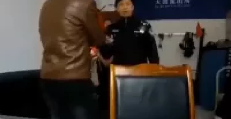 四川泸州:醉驾来到派出所 开无违法犯罪证明