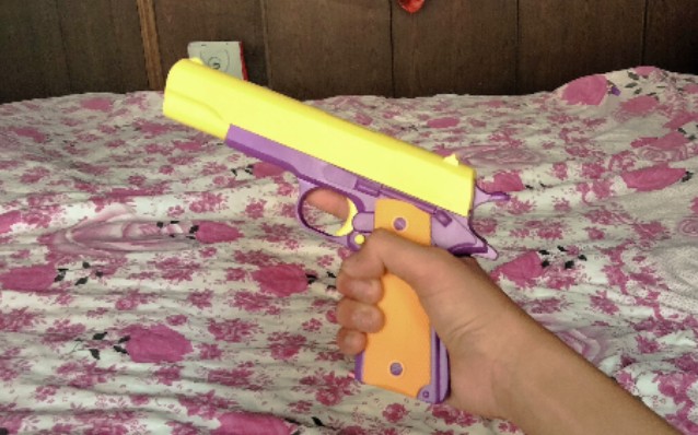 0.9元买的M1911玩具枪竟然拥有全行程滑套?!