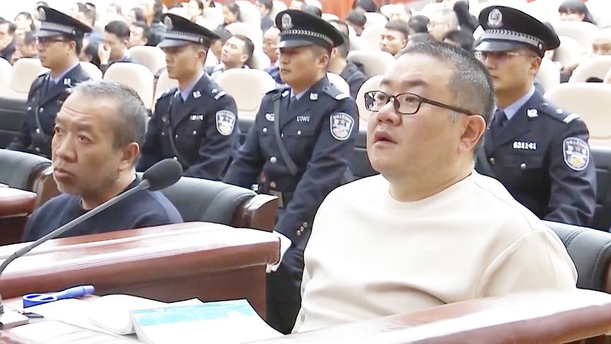 孙小果再次受审并做陈述 4团伙成员当庭认罪