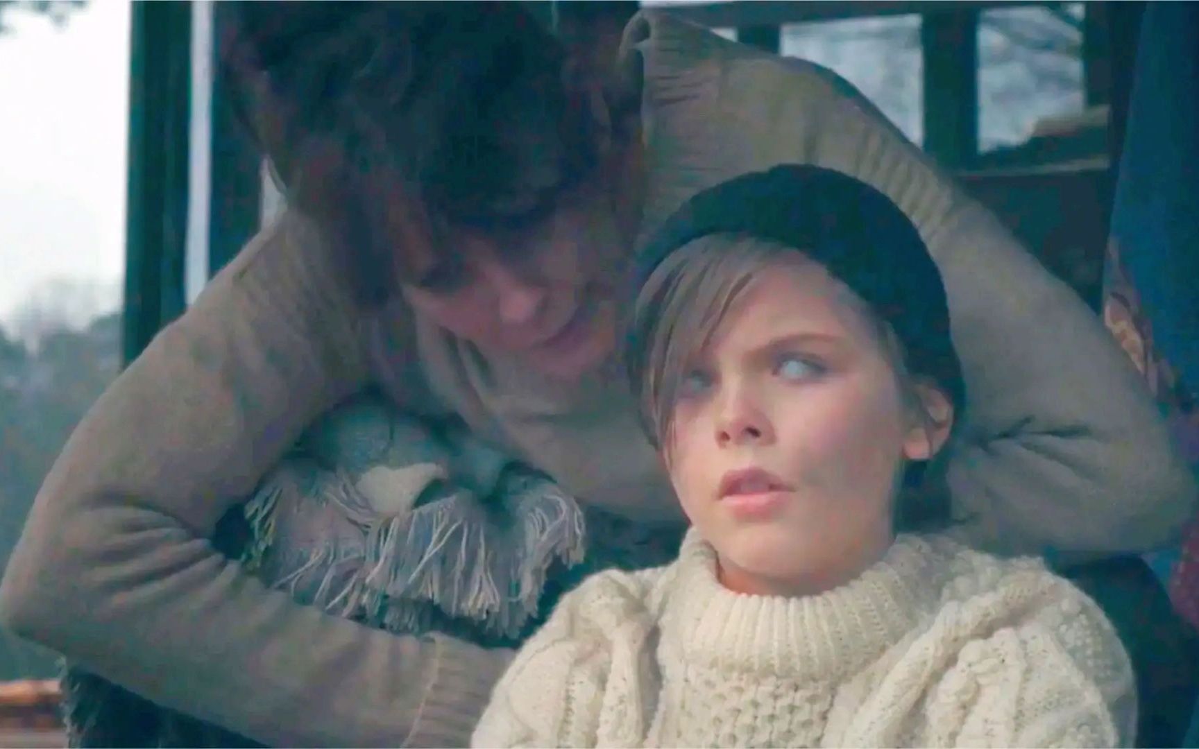 几分钟看完2022美国恐怖片《唇亡齿寒》,男孩天生失明,为了重建光明,...