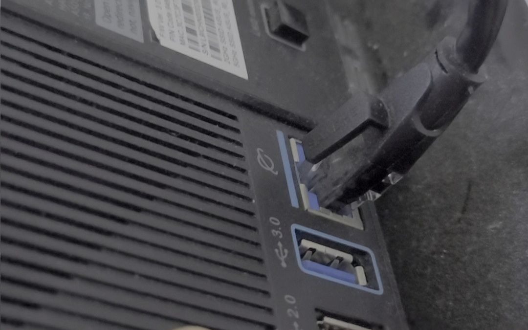 华硕AC86U早上没流量(灯显示正常,断电重启后正常)