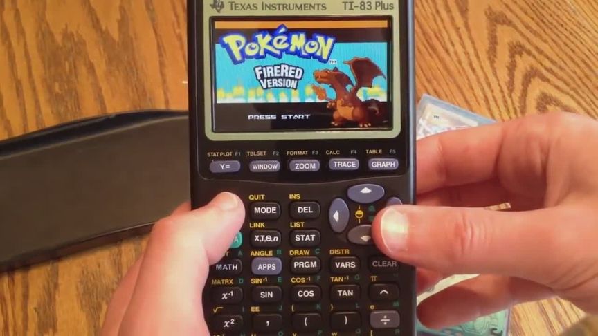 Ti-83彩色计算器,可以玩各种游戏