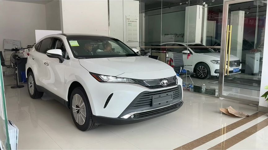 实测丰田凌放主动刹车,20万出头的预算你会考虑它吗?