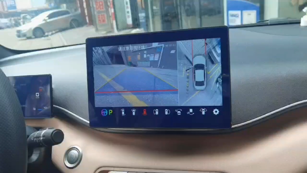 #比亚迪海鸥原车屏升级加装360全景系统 动态轨迹