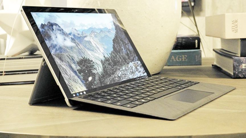 微软surface新出的键盘很神奇,带有指纹传感器,只要878元!
