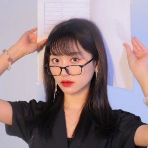 魔鬼家教贾萝莉