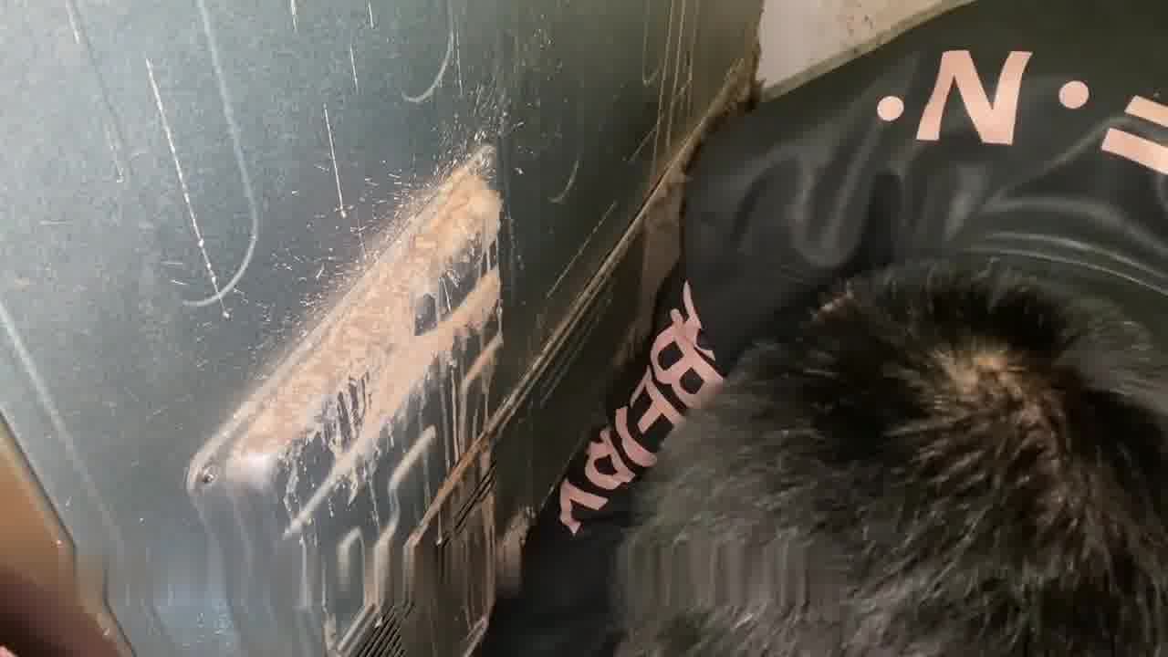 美菱冰箱雅典娜冷藏室不制冷!,!宿舍的,又不能正常使用了,怎么回事呢。