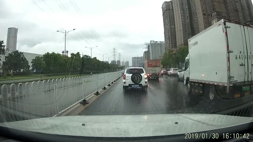 一不留神亲测了Jeep主动刹车系统,给人稳稳的安全感