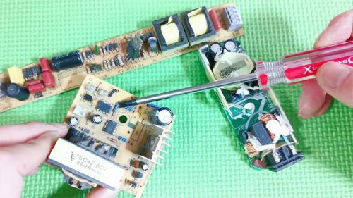 色环电阻不会看,记不住颜色怎么办?教你一招,一看就知道电阻值