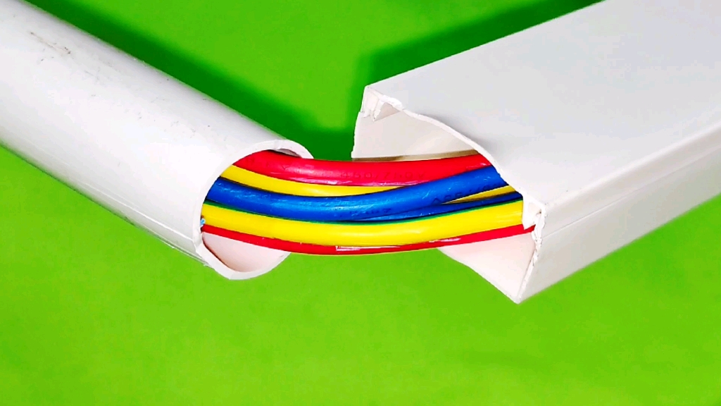 圆形线管和方形线槽怎么对接?线槽盖盖不上怎么办?教你轻松解决